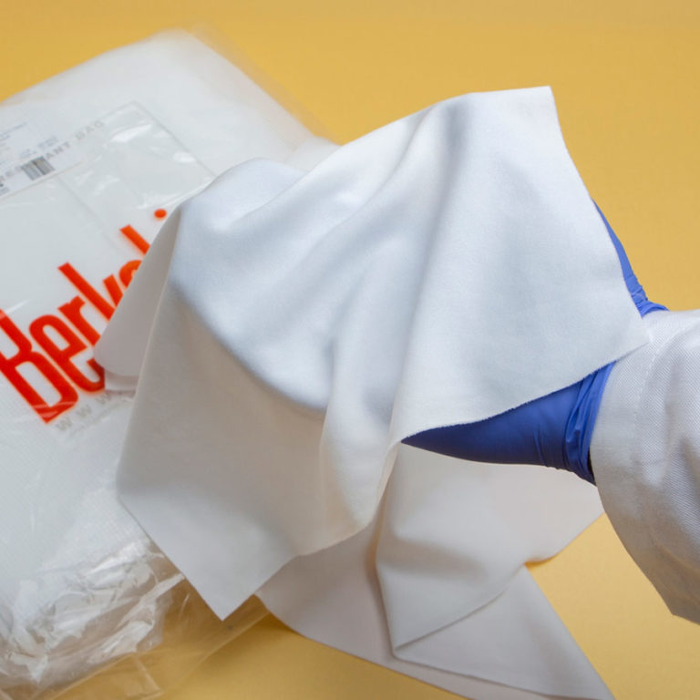 Cleanroom Flat Mop Covers & Wipers UK | Berkshire International